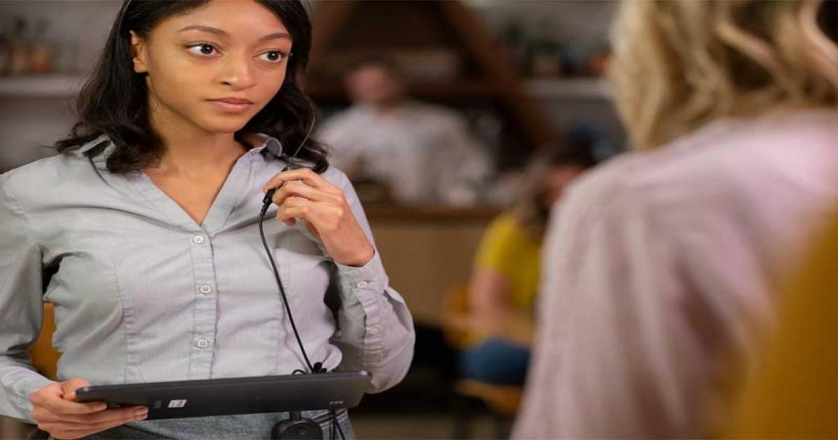 Two Way Radios For Restaurants - Radiotronics Canada