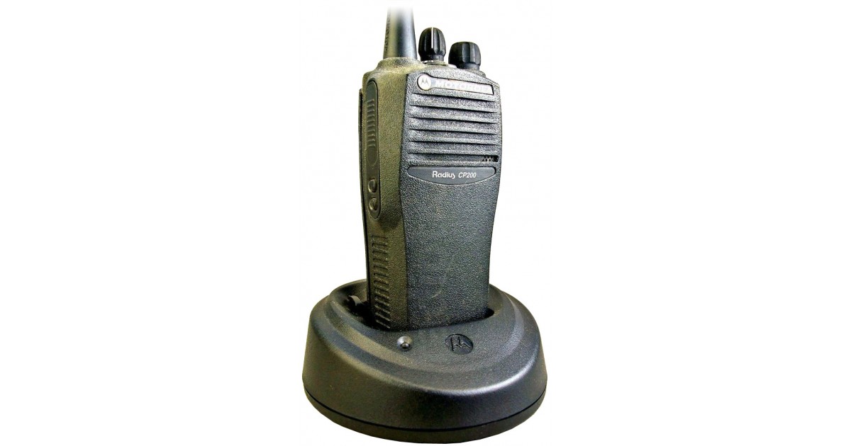 Motorola CP200 - Radiotronics Canada